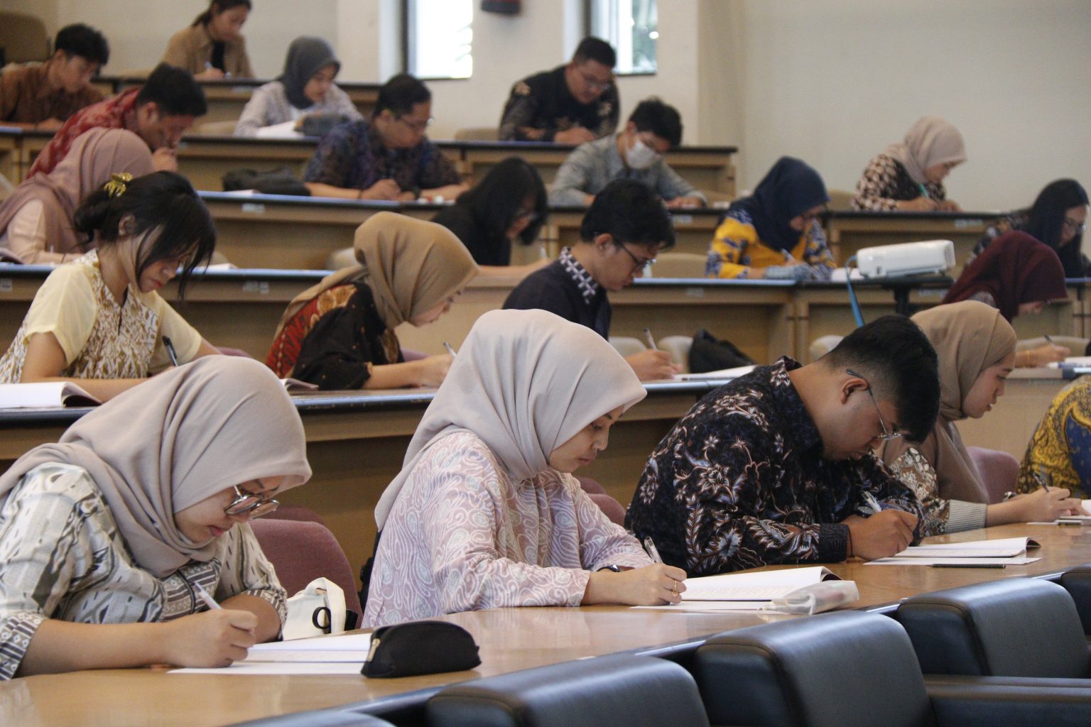 Leadership Potential Review: MBA-IMBA 83 – MBA FEB UGM