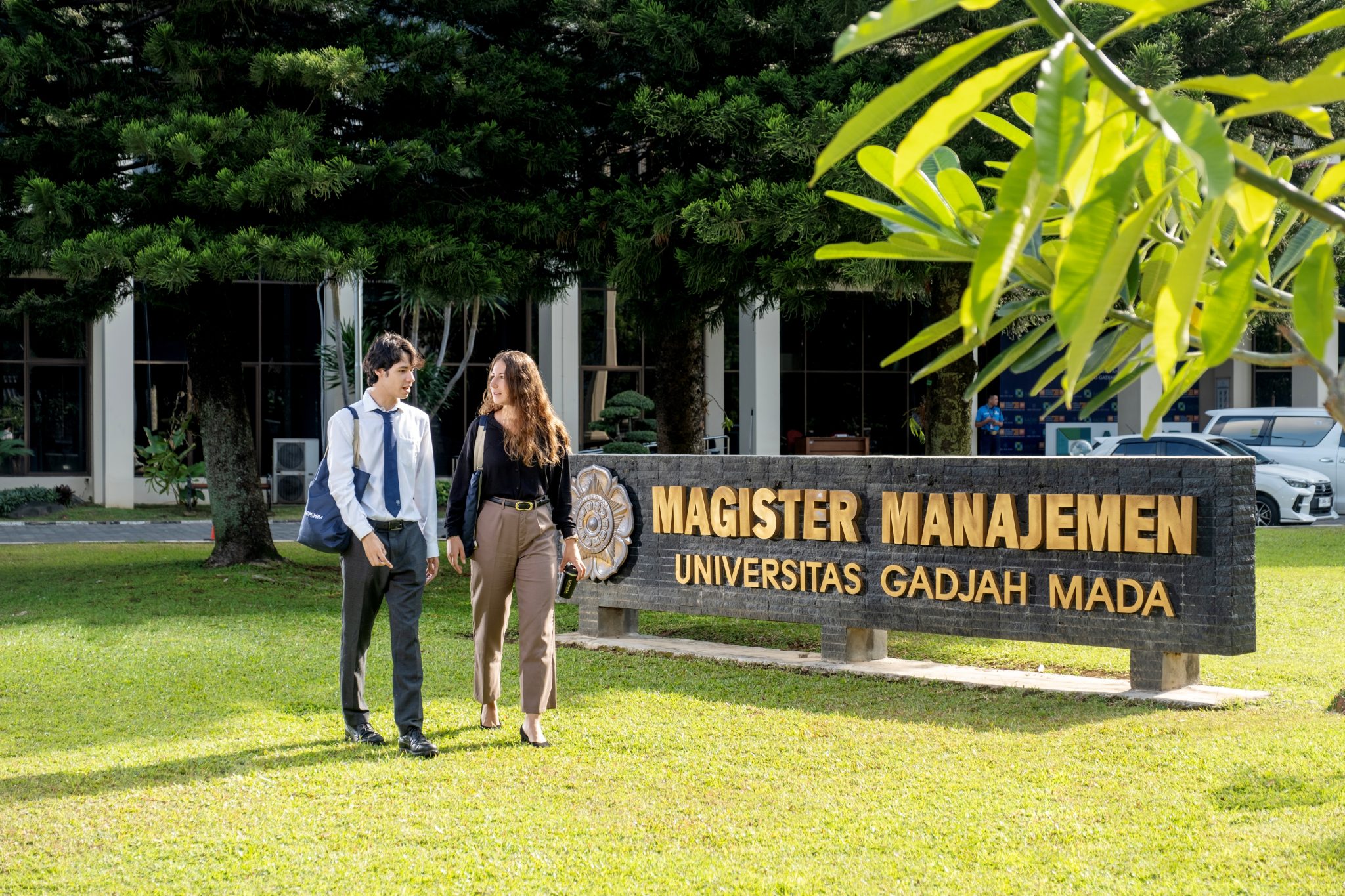 MBA FEB UGM – Great Leaders Inspire Others