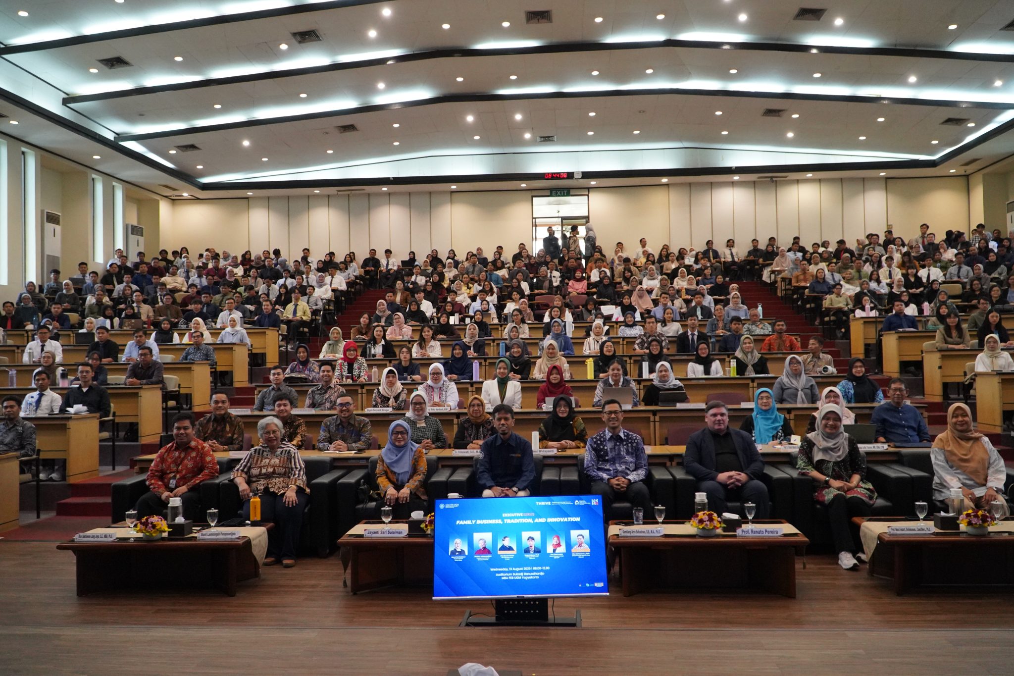 Executive Series of MBA FEB UGM Discusses the Synergy of Family ...